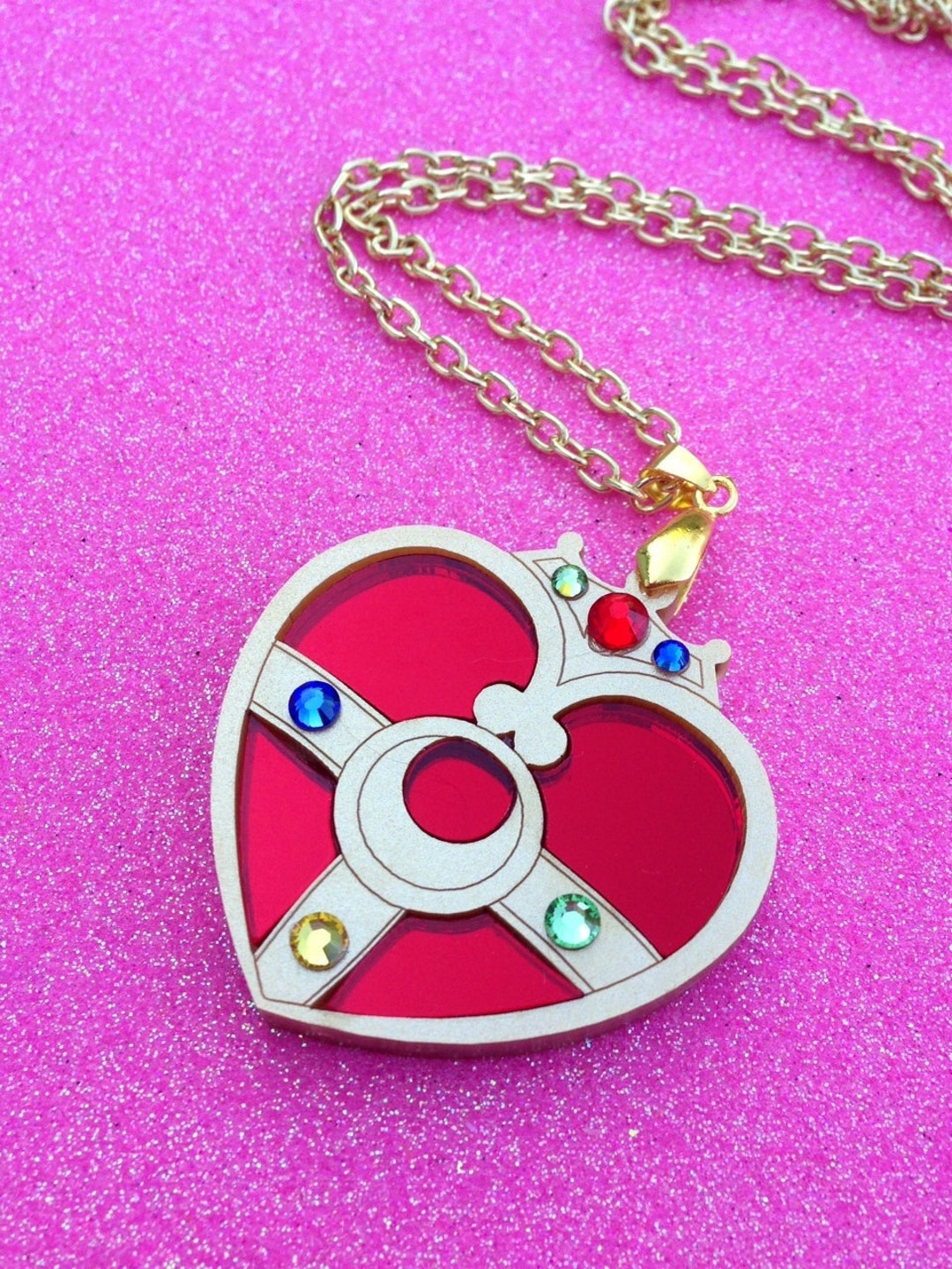 Cosmic Heart Compact Necklace - Etsy