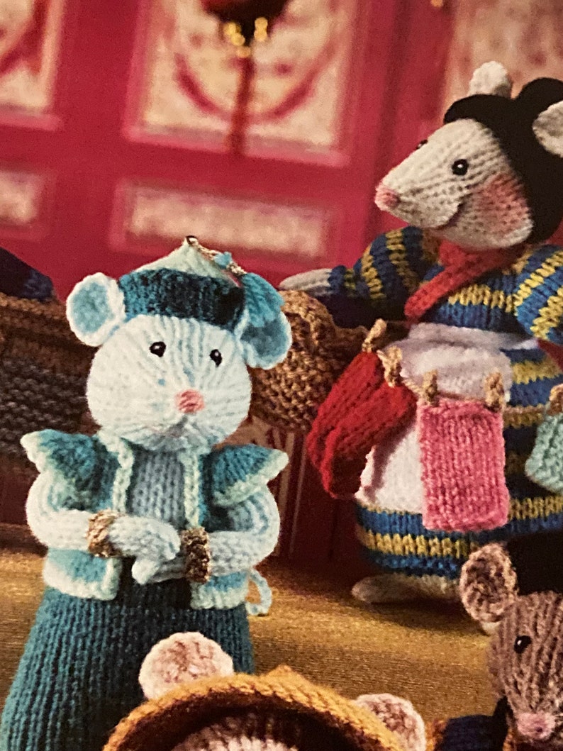 Aladdin Toy Knitting Pattern Alan Dart Original Design Mice Pantomime ...