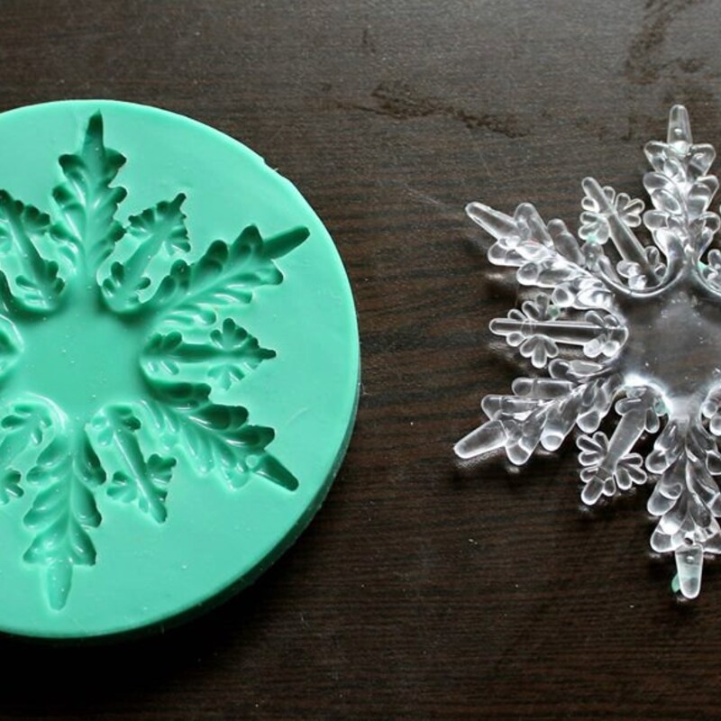 Chocolate Snowflake Mold - Etsy