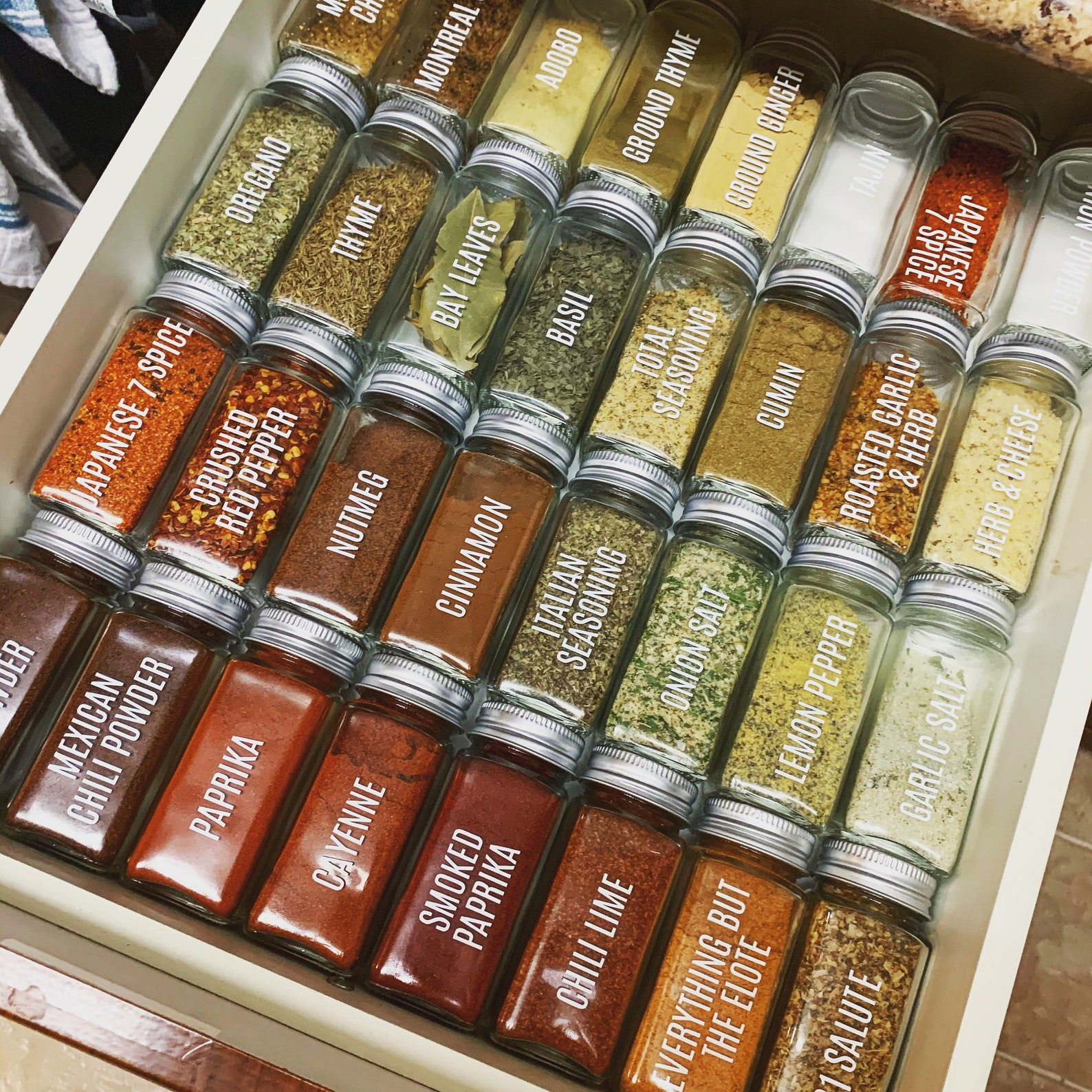 25 Custom Clear Spice Jars With White Labels Etsy