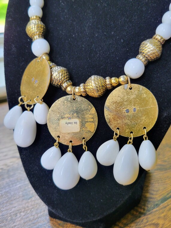 1960s Italian White Lucite Necklace - Gem
