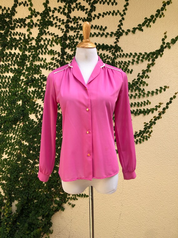 1960’s stretch polyester white lace trim hot pink, fu… - Gem