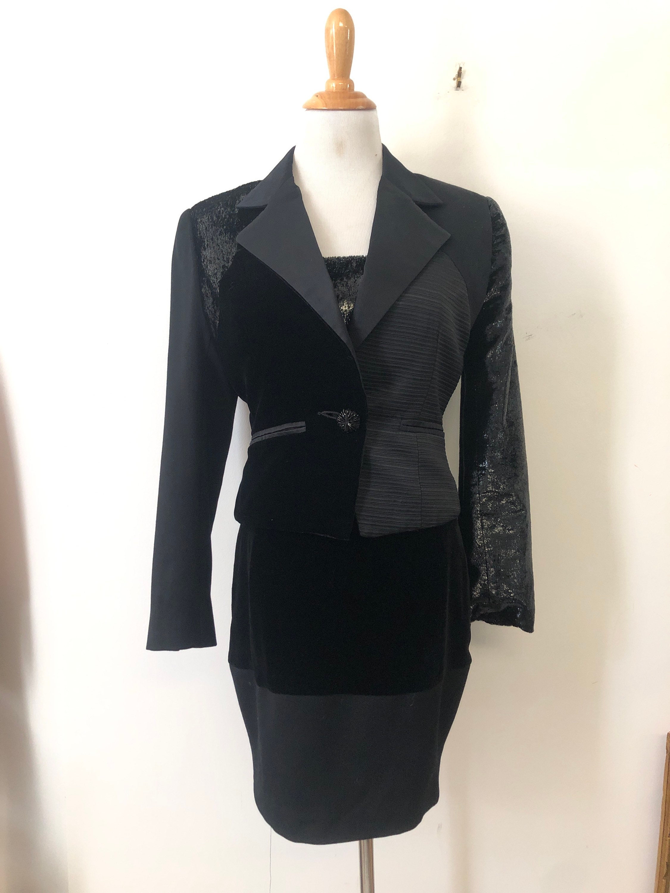 Randolph Duke Silk, Rayon, Shiny Velvet Blend Blazer, Little Black ...