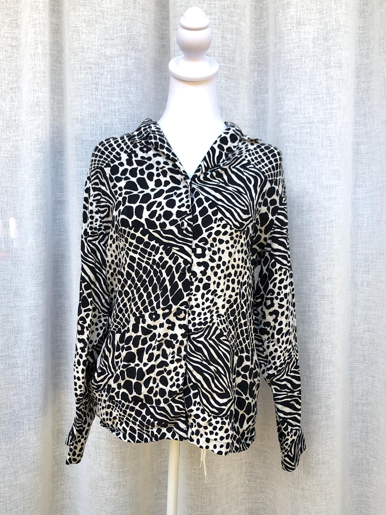 Anna and Frank Black and White Animal Print, Zebra Long Sleeve Button ...