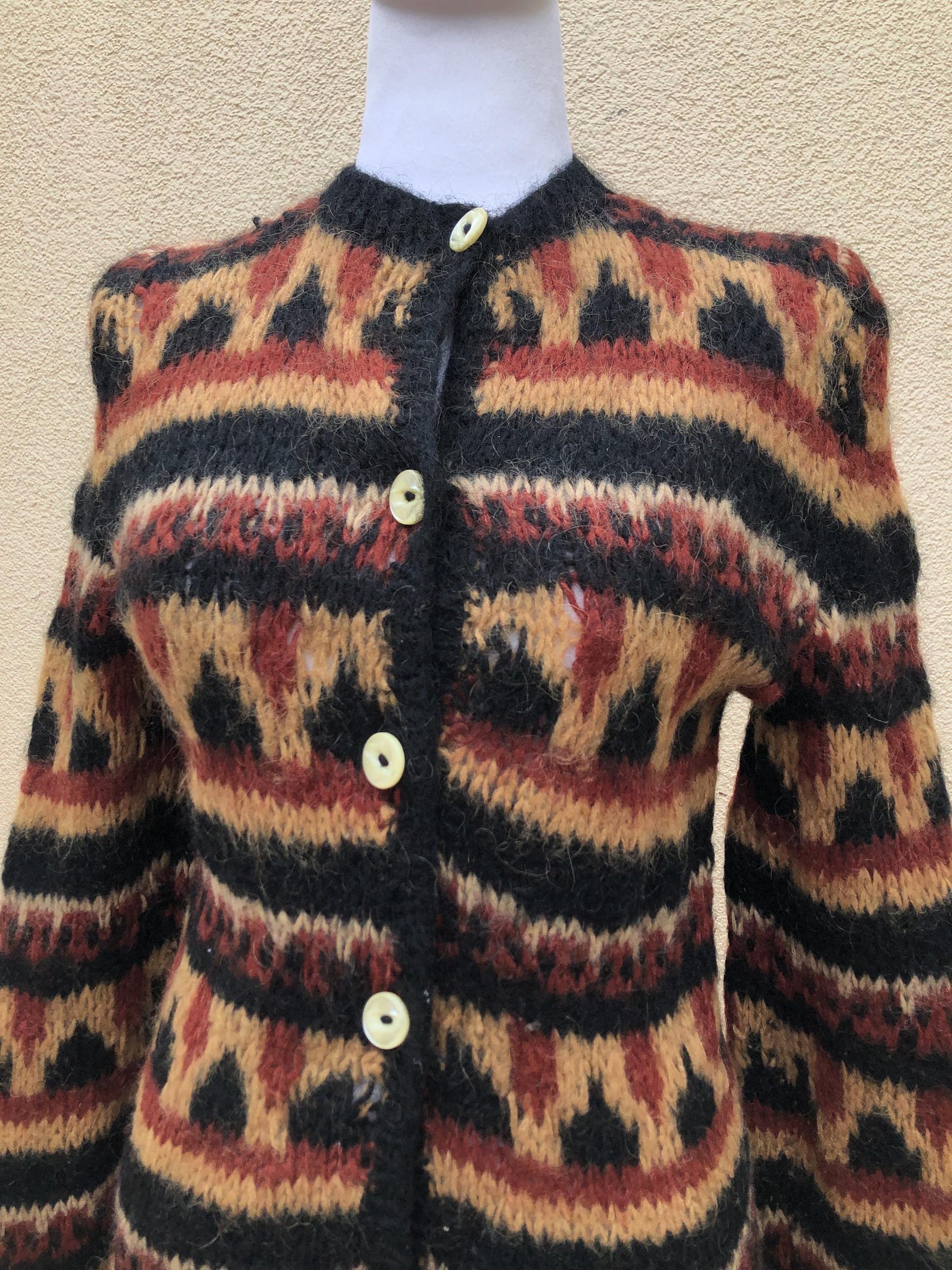 CR SWEATERS Industria Argentina Vintage Wool Knitted Black Brown Color ...