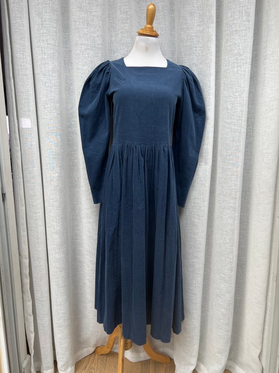Romantic Laura Ashley 1980s Prairie Style Corduroy lo… - Gem
