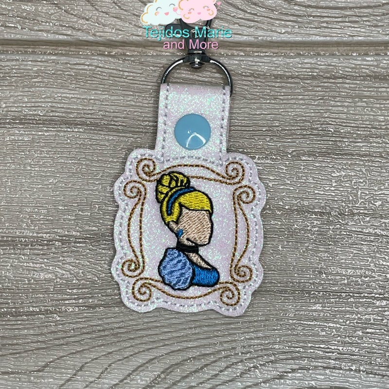 Cinderella Key Chain - Etsy