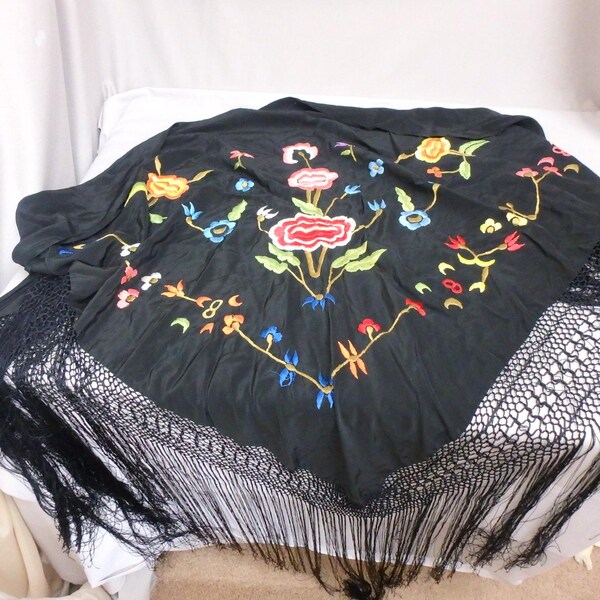 Spanish Shawl - Etsy