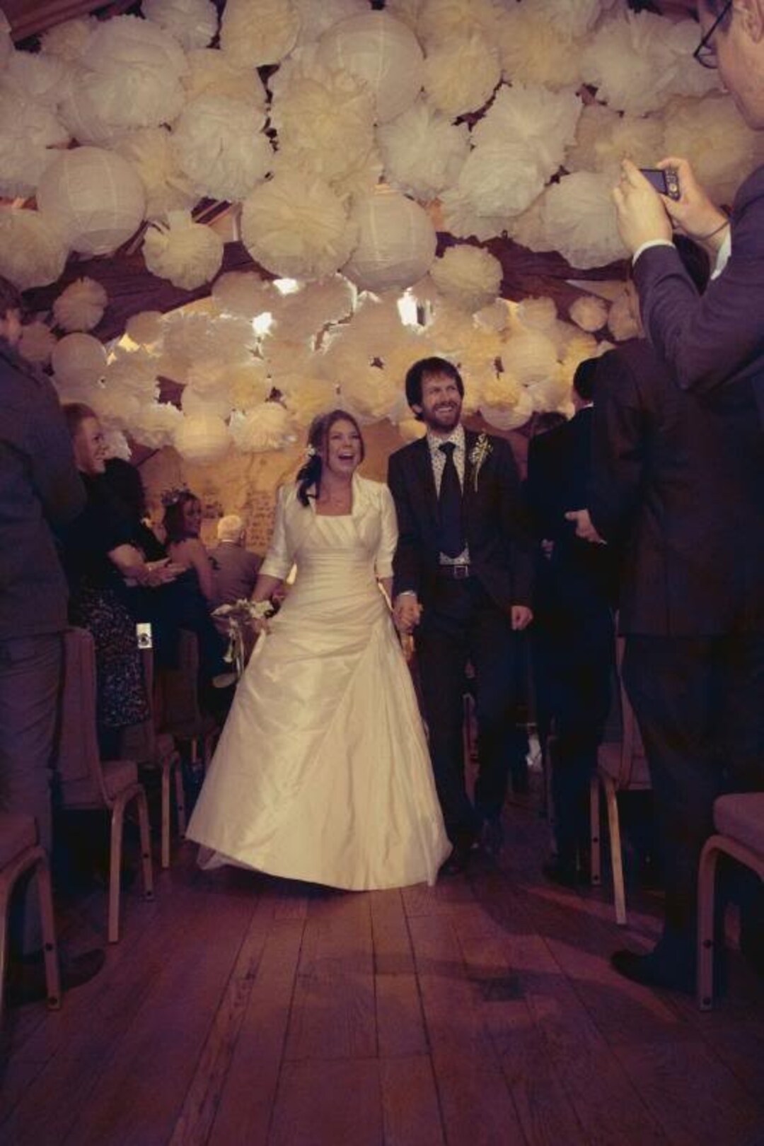 Tissue Paper Flowers Set of 100 White Gorgeous Wedding Hanging Flowers ...