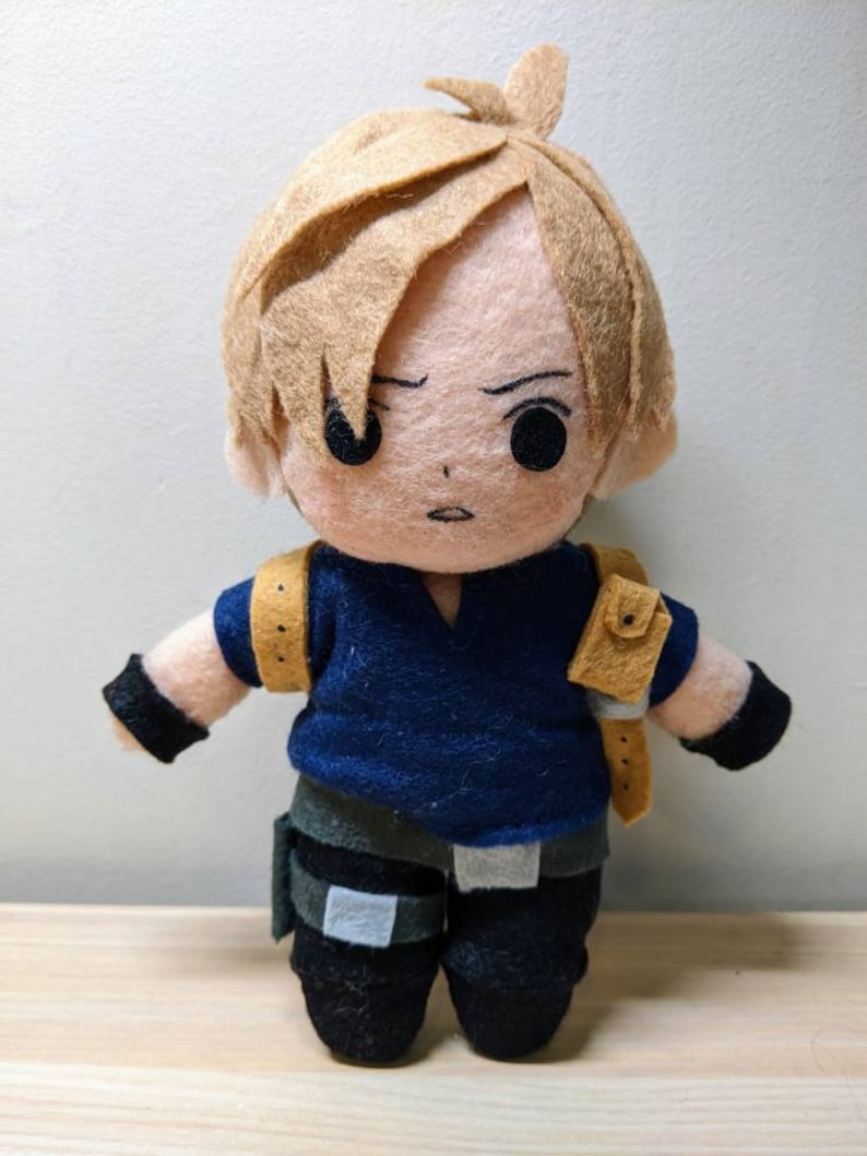RE4 Leon S. Kennedy Handmade Plush - Etsy