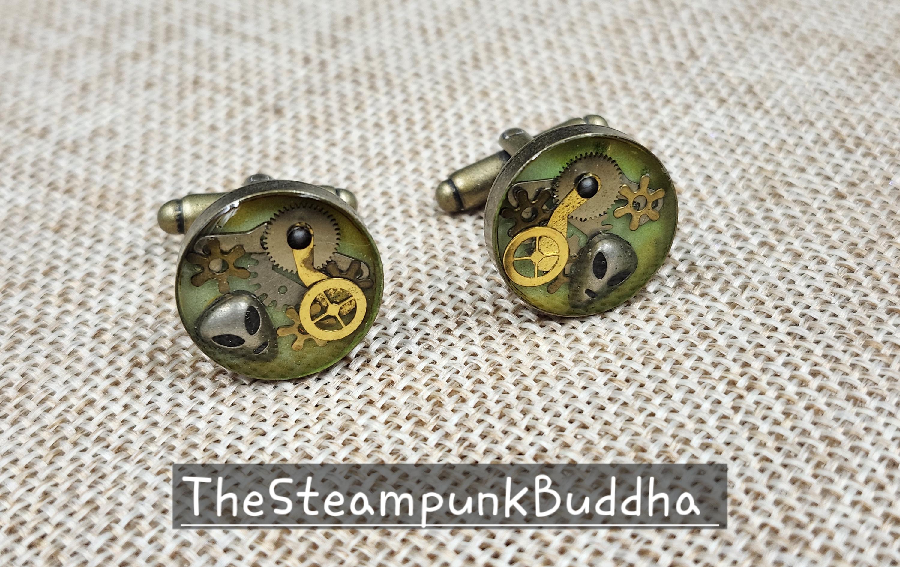 Glow-in-the-dark Steampunk Alien Cufflinks – Glow in the Dark UFO Cuff ...