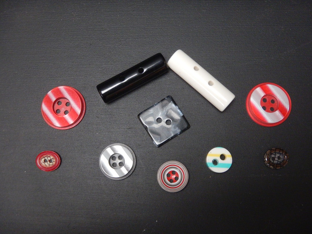 French Vintage Léa Stein Button Collection - Lea Stein Buttons in ...