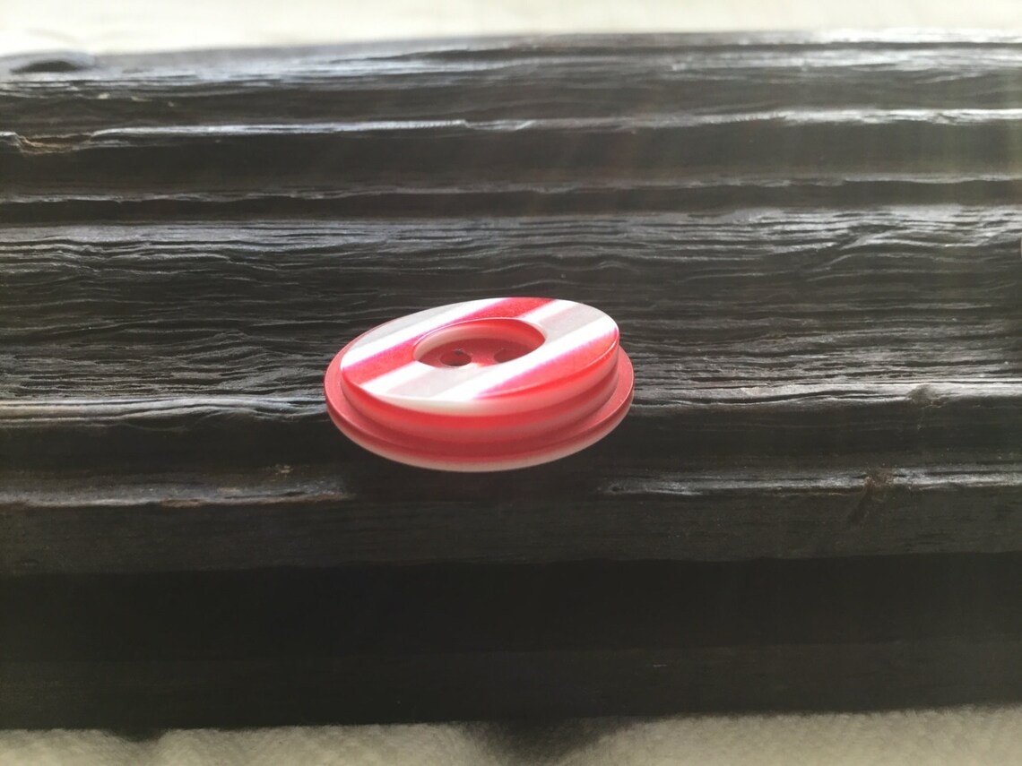 I'm French Vintage Léa Stein Buttons Very Rare Find - Lea Stein Buttons ...