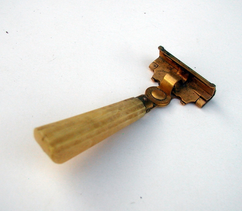 Vintage 1940s Eversharp Schick Injector Razor With Art Deco Bakelite ...