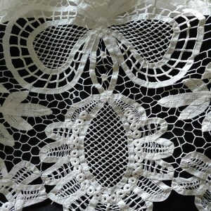 Antique Battenburg Tape Lace Round Tablecloth Cloth Center Victorian ...