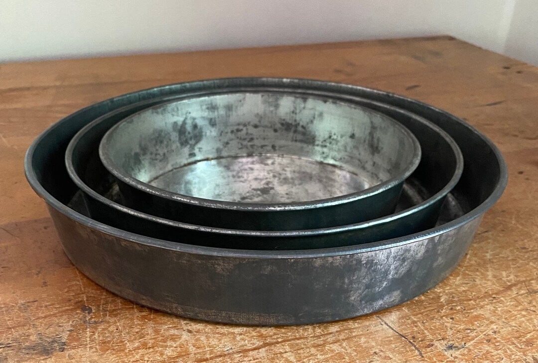 1920s 1930s Round Baking Pans, Set of 3, Tier Cake Pans, Nesting Pans ...