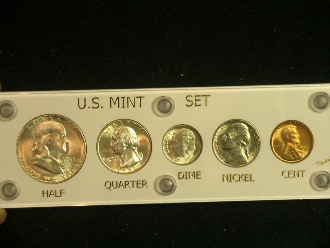 1952 S Brilliant Uncirculated Coin Year Set - White Capital Holder ...