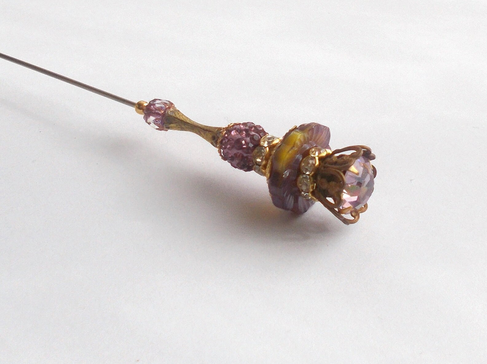 Pretty Pale Amethyst Mix Glass Bead & Gold Coloured Finding 7.5 inch ...