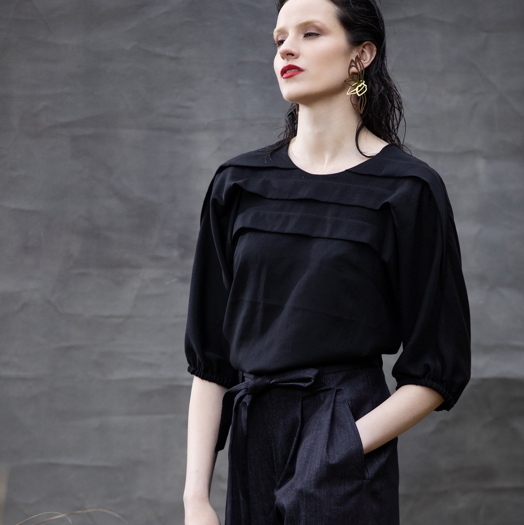 Black Folded Rayon Top, Buttons on Back, Half Sleeve - Etsy