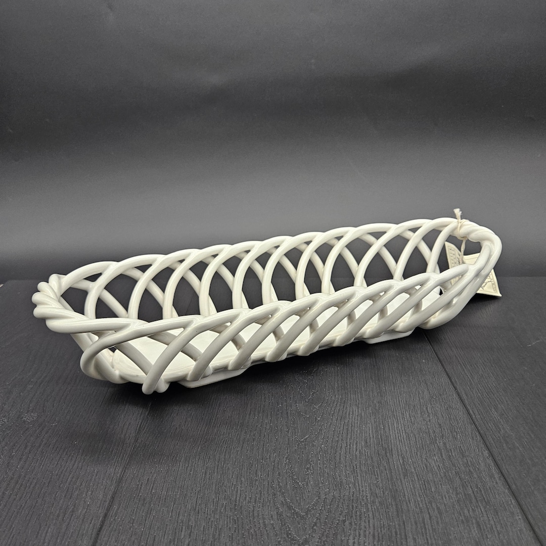 Eucalyptus Stoneware White Ceramic Bread Basket Del Mar, CA - Oven and ...