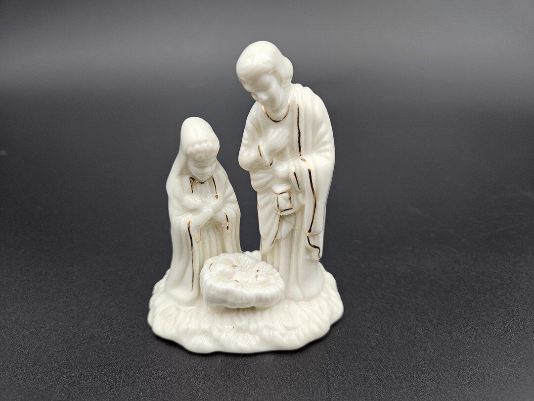 Small Ivory Colored Ceramic Nativity - Etsy