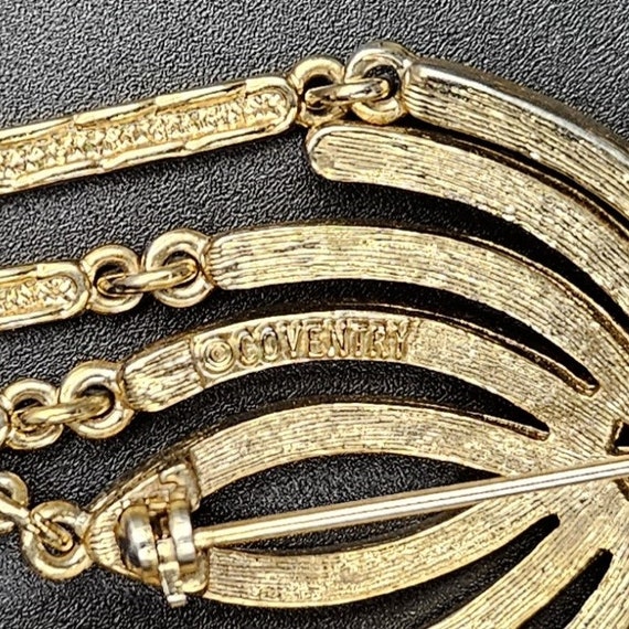 Gold Sarah Coventry Sunburst pin from 1976 - Gem