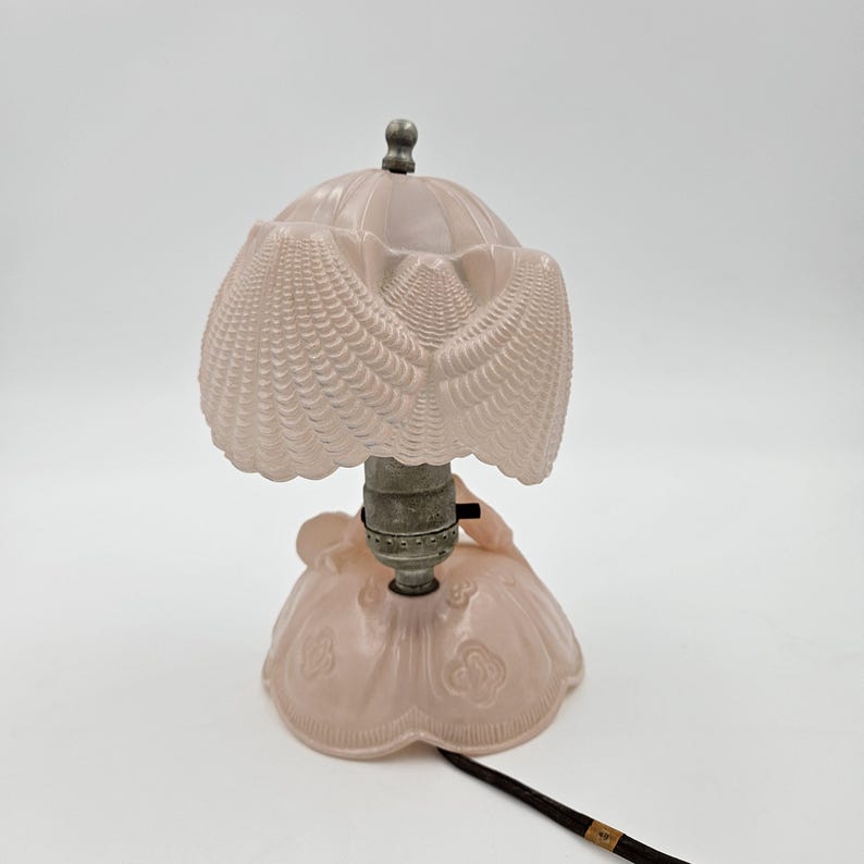 LE Smith Pink Lady Glass Lamp With Glass Shell Shade 1940s - Etsy