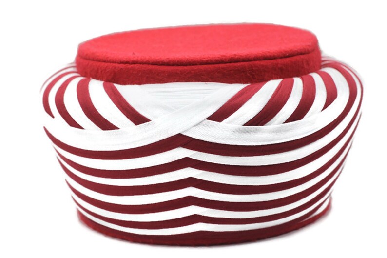 Red and White Imamah Sunnah Hat, Unique Islamic Art, Imam Pagri Islamic ...