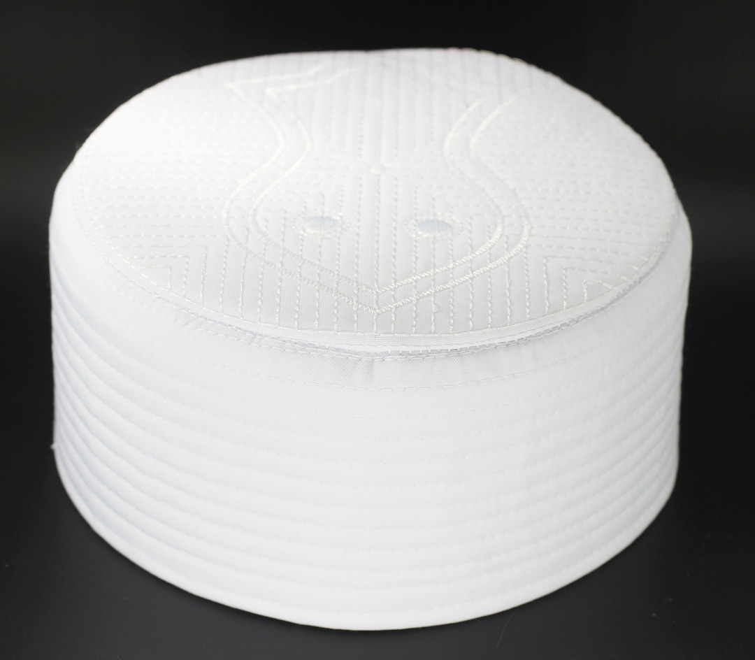 White Embroidered Nalain Taqiyah, Sunnah Wear, Muslim Hat, Muslim Cap ...