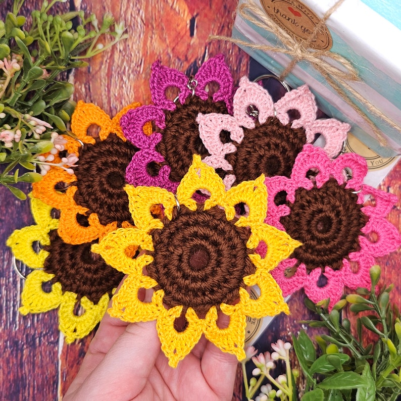 Sunflower Keychain // Ready to Ship // Fun & Cute Crocheted Gift - Etsy