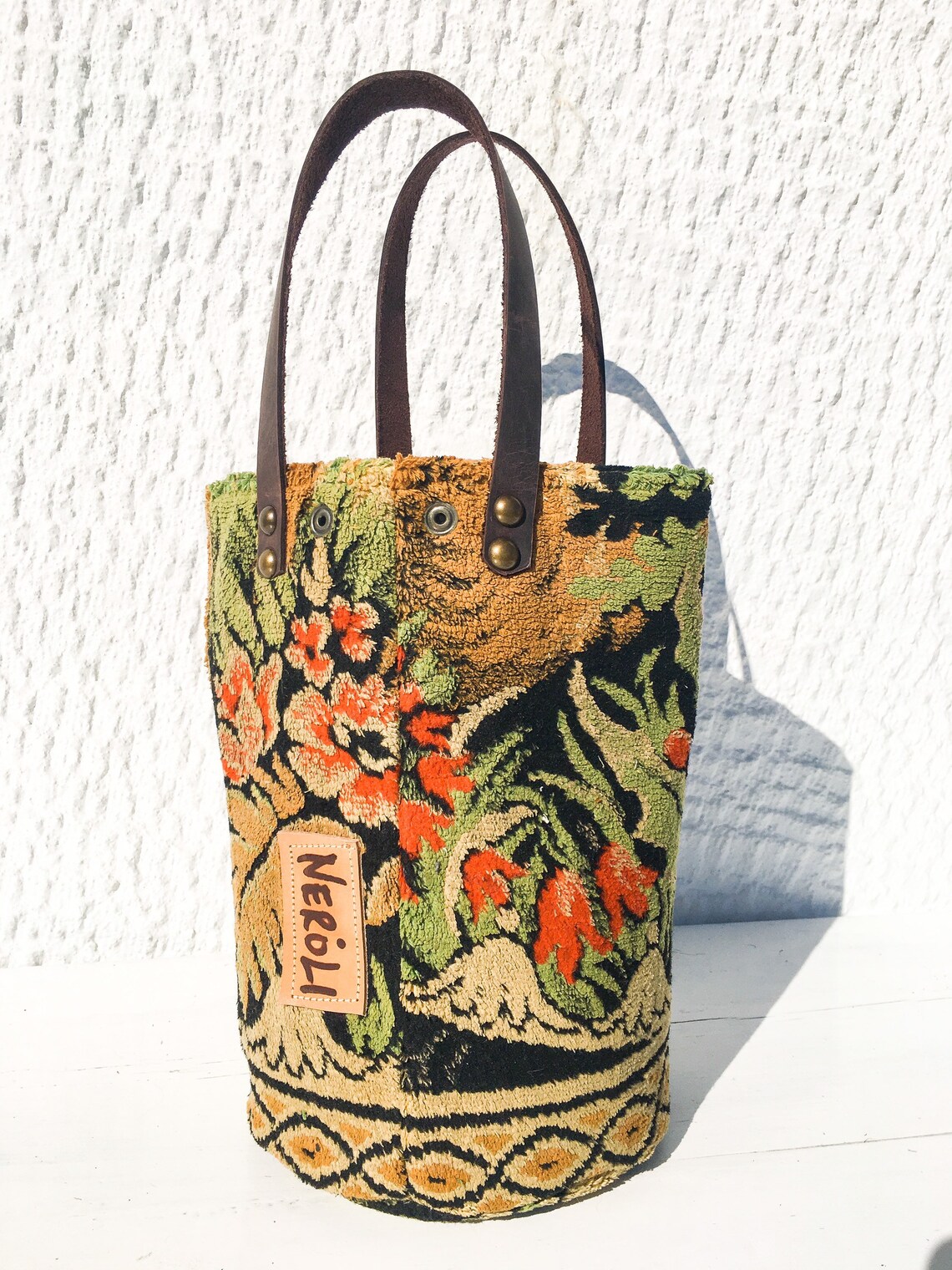 Small Bucket Style Tote Bag Upcycled Vintage Tapestry/bucket Fabric ...