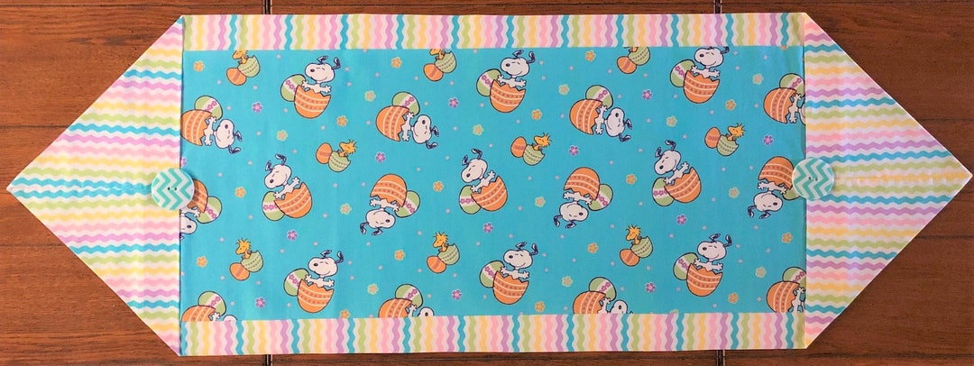 Peanuts Snoopy Easter Beagle Themed Table Runner - Etsy
