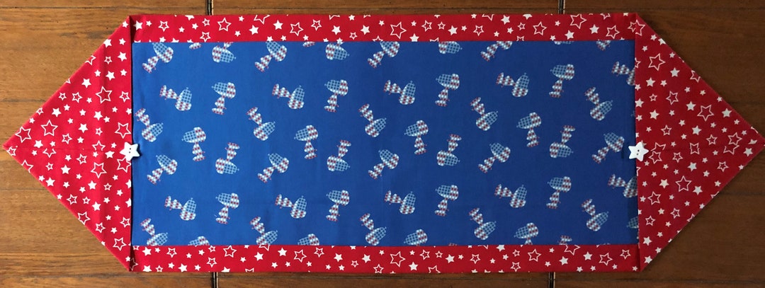 Peanuts - Stars & Stripes Table Runner - Etsy