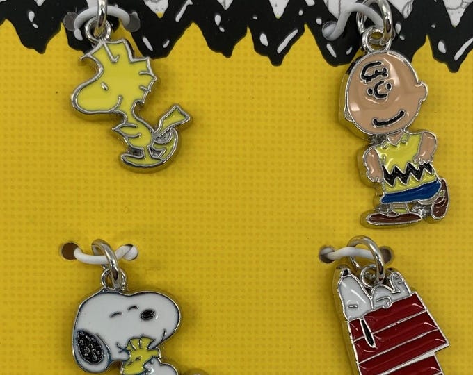 Peanuts - Snoopy and Friends Set of 4 Charms - Etsy