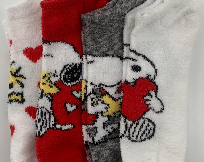 Peanuts - Snoopy and Woodstock Fuzzy Ankle Socks - Etsy