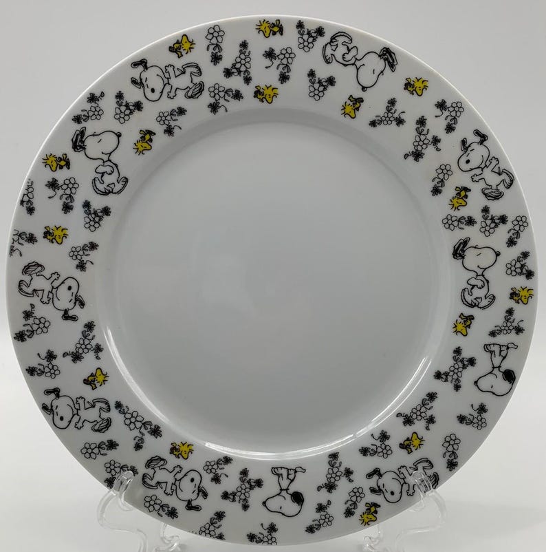 Peanuts - Snoopy and Woodstock Spring Dance Dinner Plate - Etsy