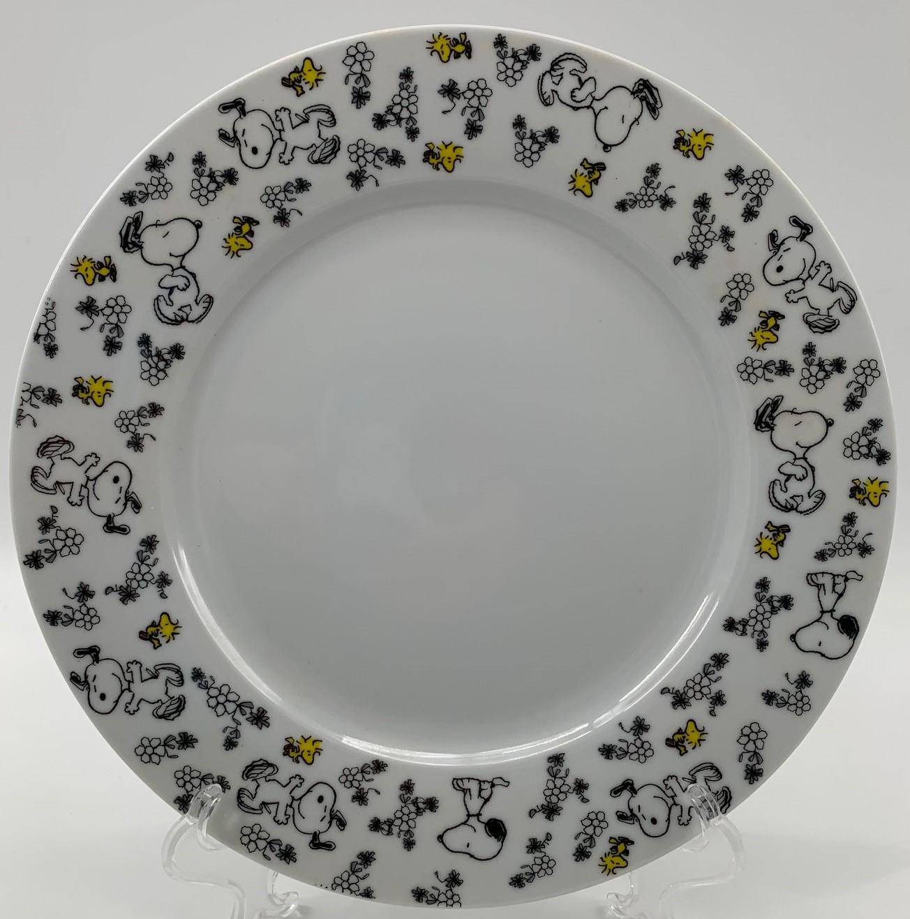 Peanuts - Snoopy and Woodstock Spring Dance Dinner Plate - Etsy