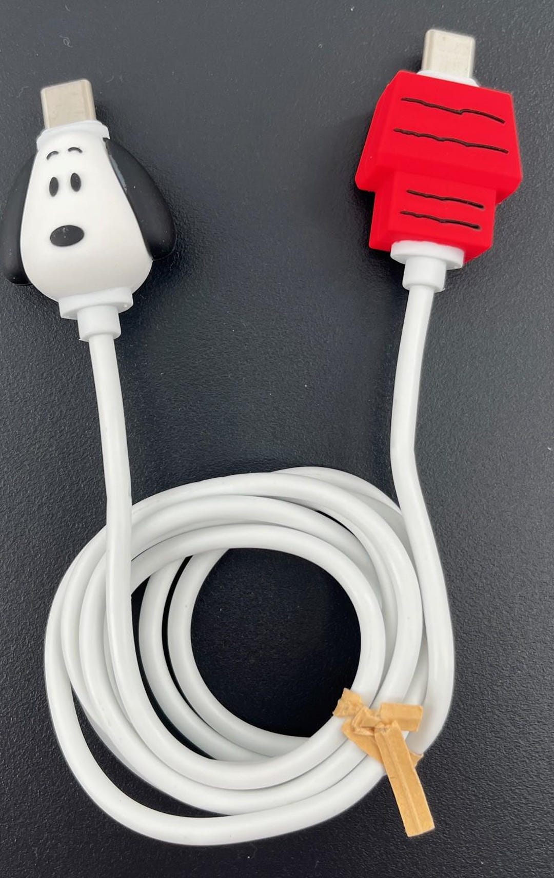 Peanuts - Snoopy Doghouse USB-C to USB-C Cable - Etsy