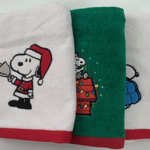 Peanuts - Snoopy Christmas Embroidered Hand Towel - Etsy