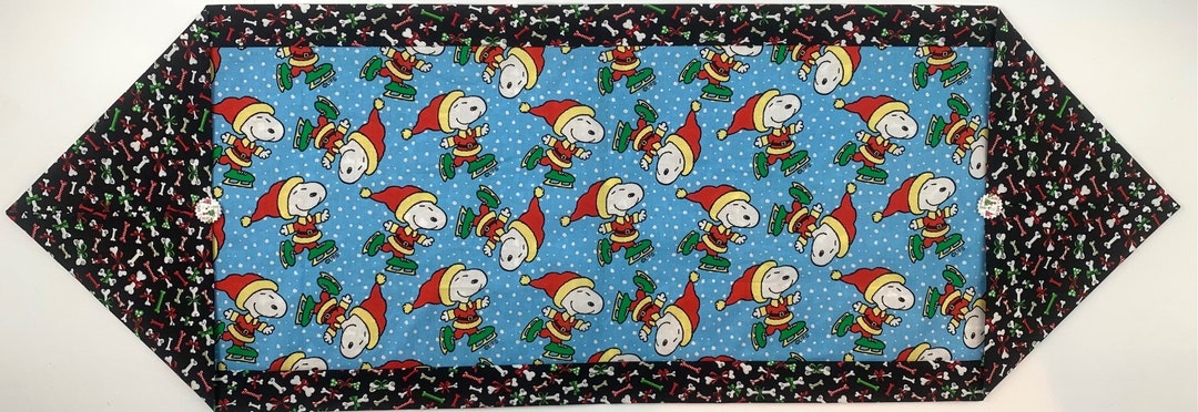 Peanuts - Snoopy Christmas Skater Table Runner - Etsy