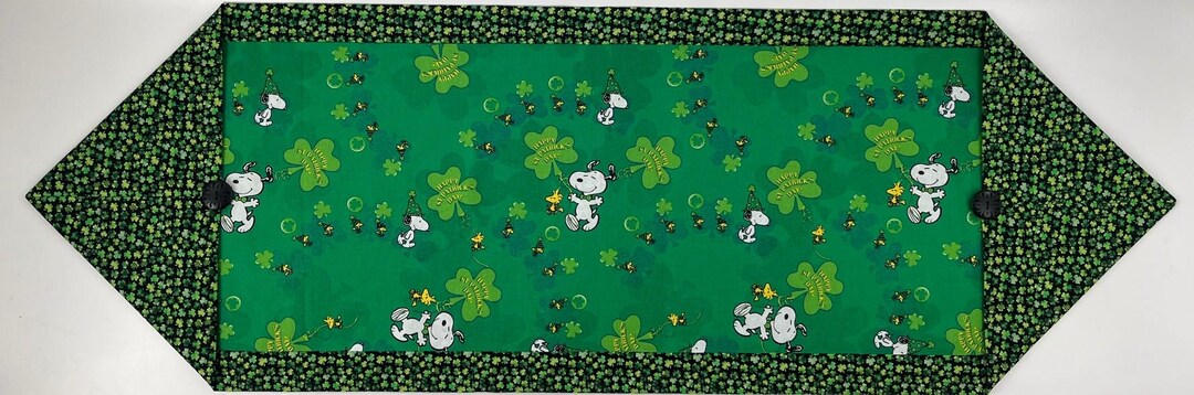 Peanuts Snoopy and Woodstock St Patrick Table Runner Shamrock Border - Etsy