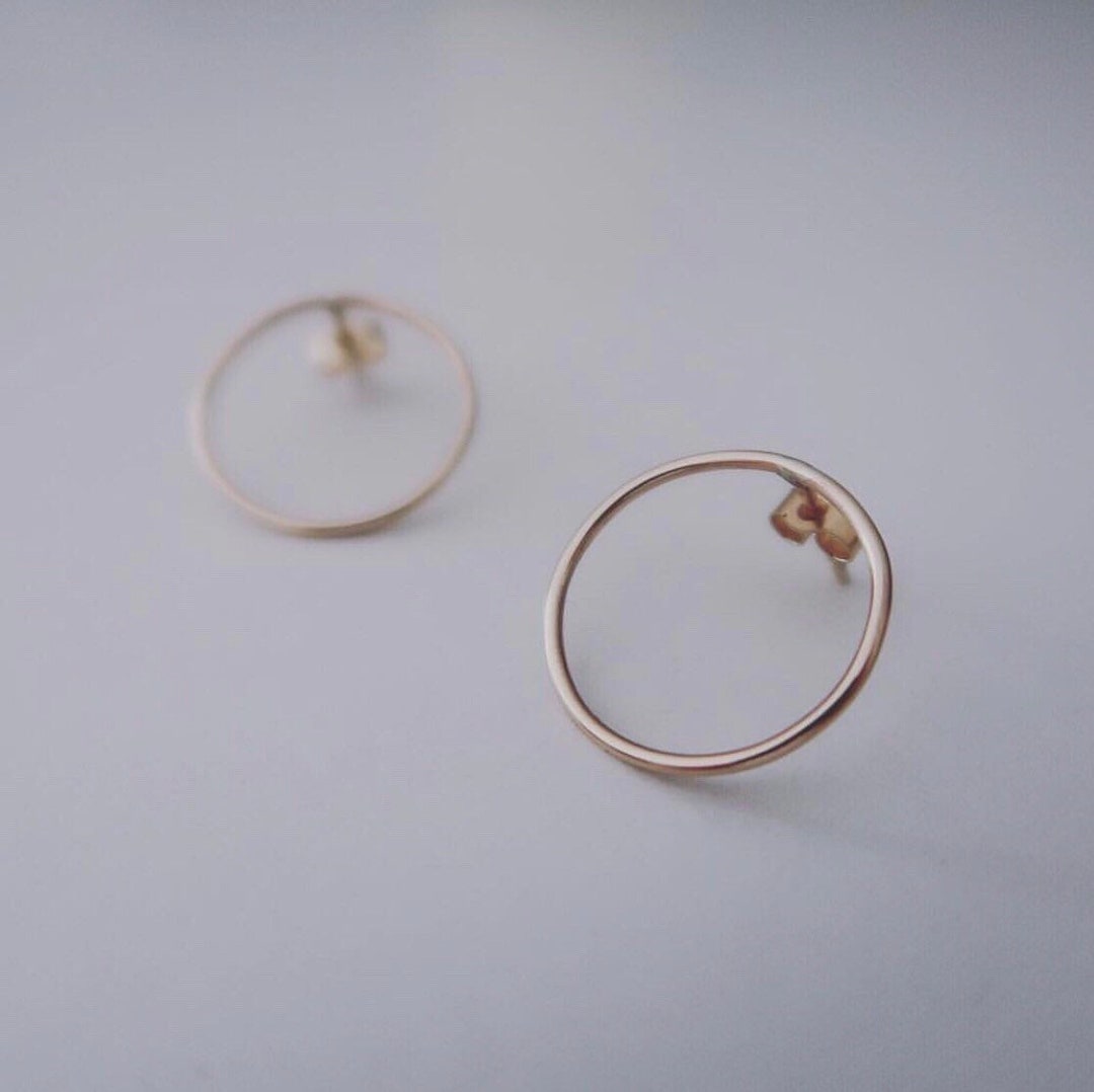 ChristinaMadeIt 9ct Gold Cirlce Stud Earrings 9k Yellow Gold Round Minimal Hoop Studs 9k Gold Earrings Big Circles Large Hoops
