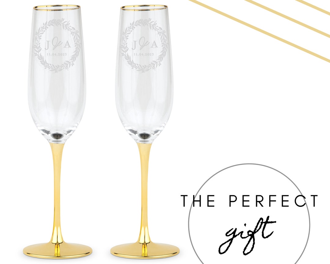 Custom Couples Monogram Champagne Flutes - Engagement Toasting Flutes ...