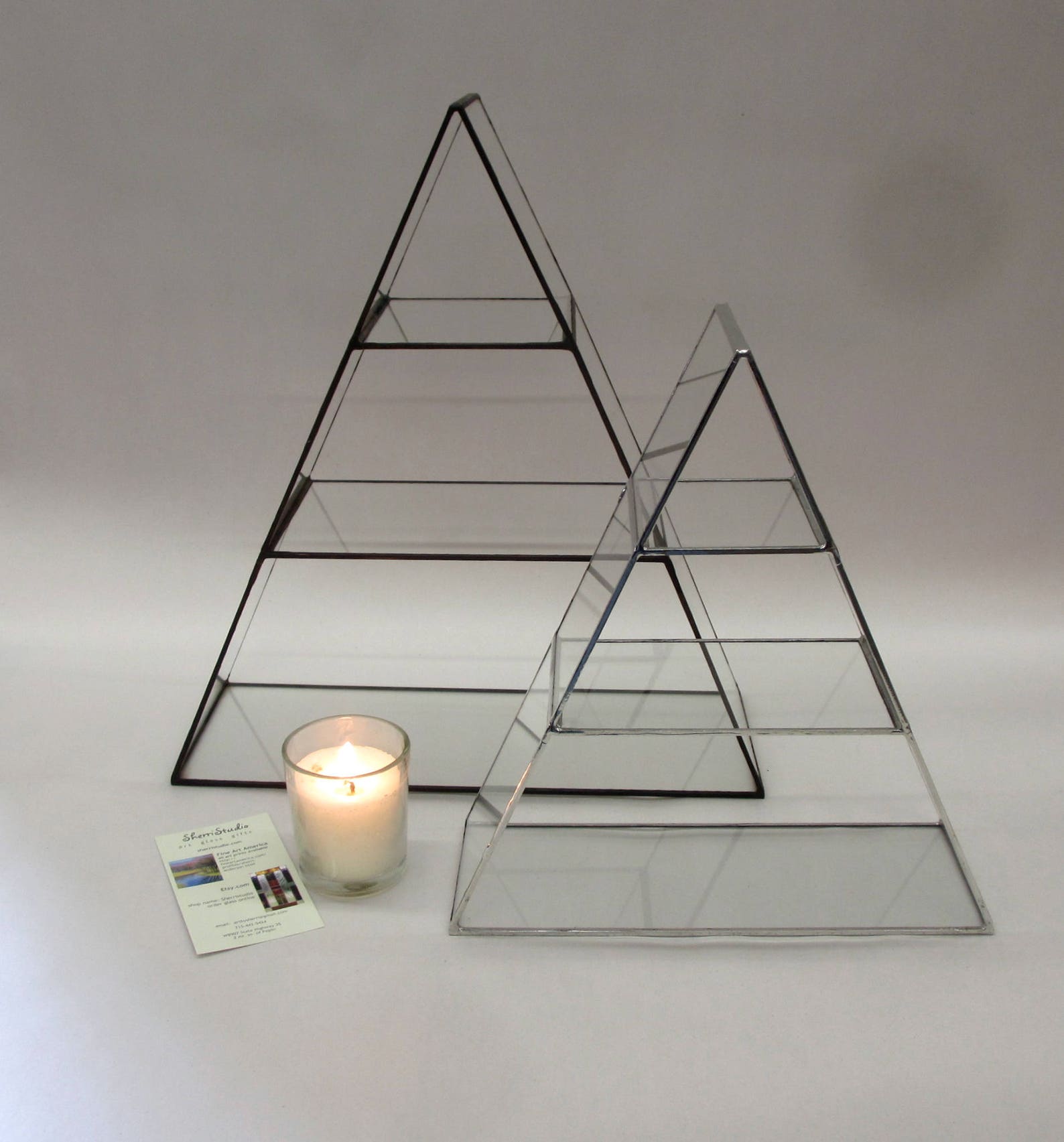 12 Tall Large Glass Pyramid Display Shelf Mostra quei - Etsy Italia