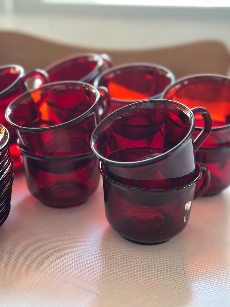 Vintage Set of 8 Ruby Red Glass Tea Cups and Saucers Set ARCOROC France ...
