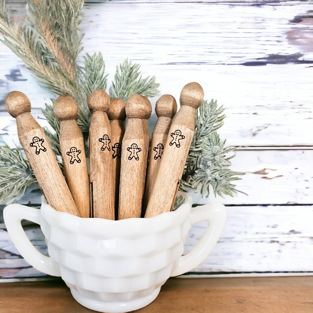 Vintage Inspired Clothespins With Gingerbread Men, Split Clothespins ...