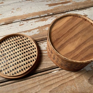 Vintage Wicker Trinket Box Small Round Lidded Storage Box Woven Reed ...