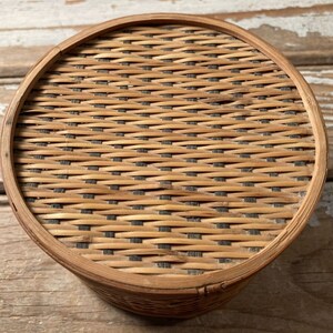 Vintage Wicker Trinket Box Small Round Lidded Storage Box Woven Reed ...