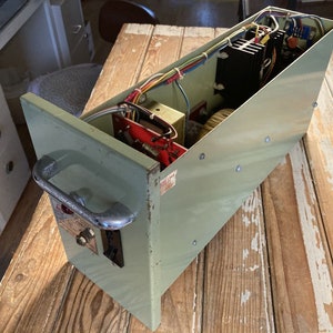 One Vintage Electrical Circuit Phenolic Bakelite Turret Board ...