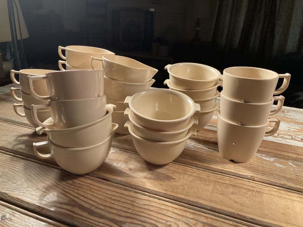 Vintage Trumpet Ware Creamers Sugar Bowls Cups Tan Plastic Cafeteria ...